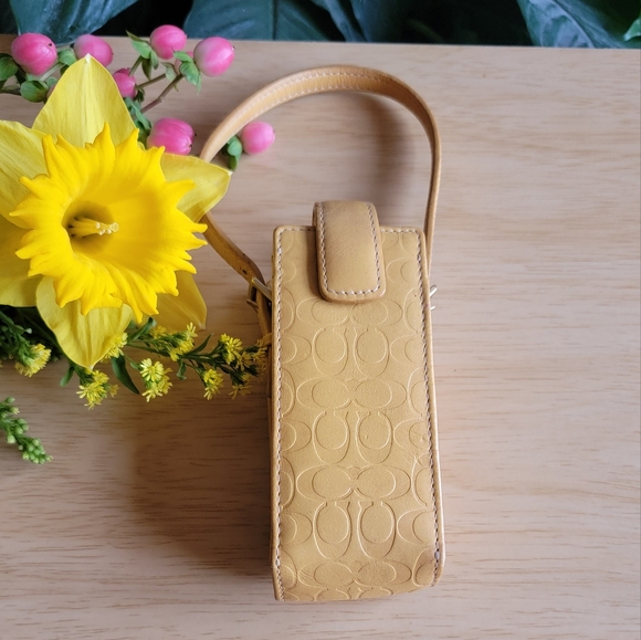 Coach | Accessories | Coach Vintage Phone Case | Poshmark